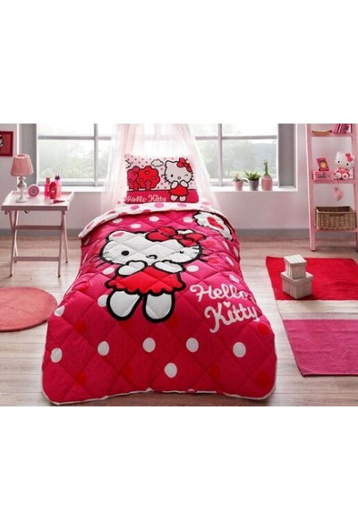Taç Lisanslı Hello Kitty Yorgan Seti Lisanslı Taç Lisanslı Hello Kitty Yorgan Seti Lisanslı
