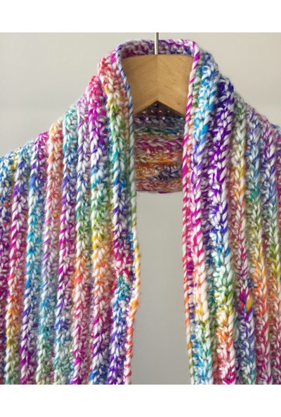 Mora Knit El Örgüsü Yünlü Renk Harmonili Atkı Mora Knit El Örgüsü Yünlü Renk Harmonili Atkı
