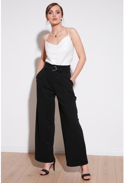 Lela Kemerli Dökümlü Bol Paça Pantolon Bayan Pantolon 6051637 Lela Kemerli Dökümlü Bol Paça Pantolon Bayan Pantolon 6051637