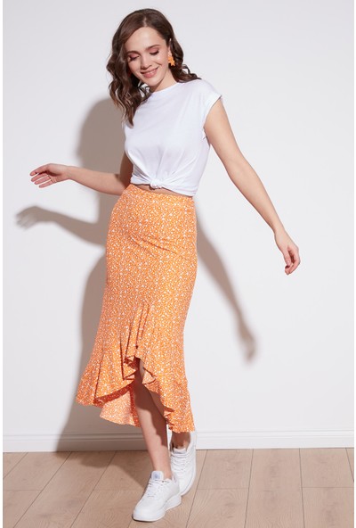 Lela Çiçek Desenli Volanlı Midi Boy Yırtmaçlı Etek Bayan Etek 5864512 Lela Çiçek Desenli Volanlı Midi Boy Yırtmaçlı Etek Bayan Etek 5864512
