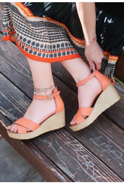 Bpm Ertu Turuncu Cilt Dolgu Topuk Sandalet