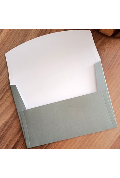 Dekorden Gri Davetiye Zarfı
