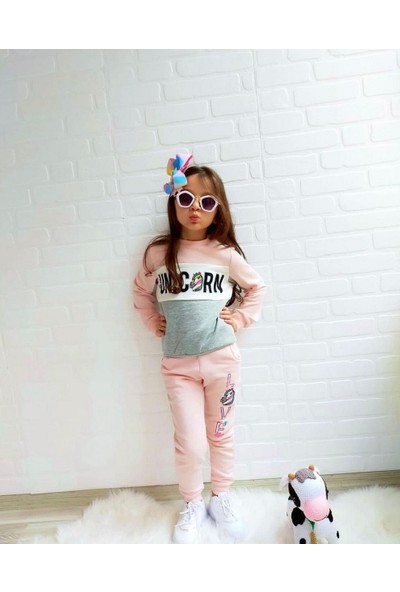 Mojqueno Kids Kız Çocuk Pembe Unıcorn Desenli Eşofman Takımı Mojqueno Kids Kız Çocuk Pembe Unıcorn Desenli Eşofman Takımı