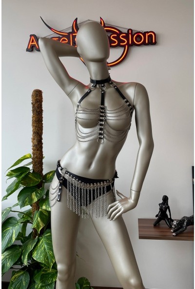 Angels Passion Zincir Sütyenli Zincir Etekli Şık Deri Takım