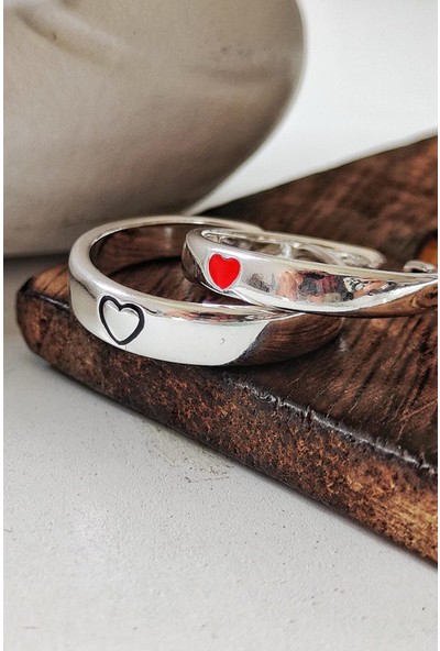Olivia Renkli Kalp Motifli Gümüş Kaplama Ayarlanabilir Çift Alyans Yüzük Olivia Renkli Kalp Motifli Gümüş Kaplama Ayarlanabilir Çift Alyans Yüzük