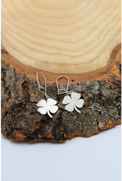 Midyat Nurtaş Gümüş Yonca Model Gümüş Küpe 201020358