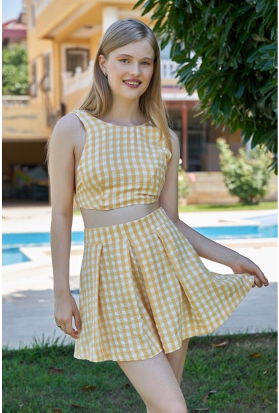 Rennkli Pötikare Desenli Şort Etekli Ikili Takım - Sarı Rennkli Pötikare Desenli Şort Etekli Ikili Takım - Sarı