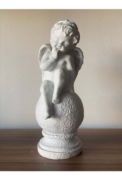 Atölye 7-77 PO163 Top Üstünde Melek