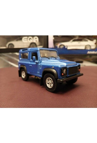 Welly Land Rover Defender Maket Çek Bırak Diecast Model(Mavi) Welly Land Rover Defender Maket Çek Bırak Diecast Model(Mavi)