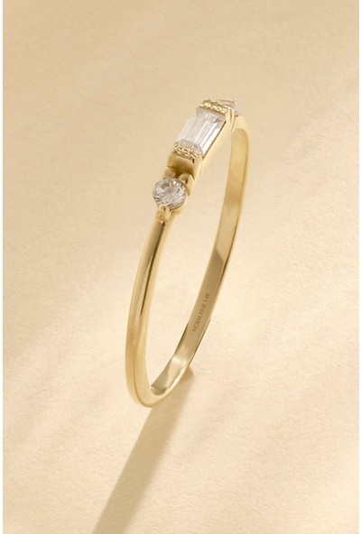 Olivia Beyaz Baget Taşlı Kaplama Kadın Yüzük Olivia Beyaz Baget Taşlı Kaplama Kadın Yüzük