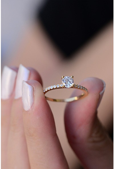 Olivia Tek Taş Ayarlanabilir 14 K Altın Kaplama Kadın Yüzük