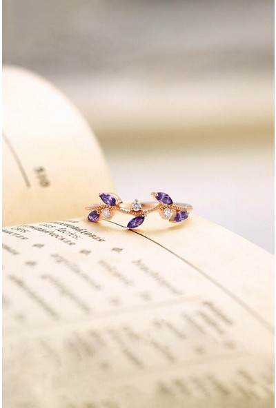 Olivia Taşlı Sarmaşık Mor Ayarlanabilir 14 K Rose Altın Kaplama Kadın Yüzük Olivia Taşlı Sarmaşık Mor Ayarlanabilir 14 K Rose Altın Kaplama Kadın Yüzük