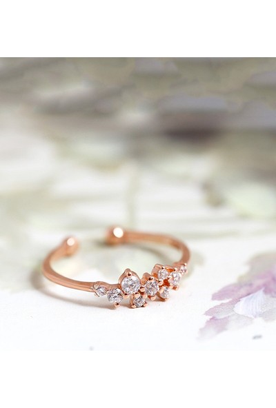Olivia Beyaz Taşlı Ayarlanabilir 14 K Rose Altın Kaplama Kadın Yüzük Olivia Beyaz Taşlı Ayarlanabilir 14 K Rose Altın Kaplama Kadın Yüzük