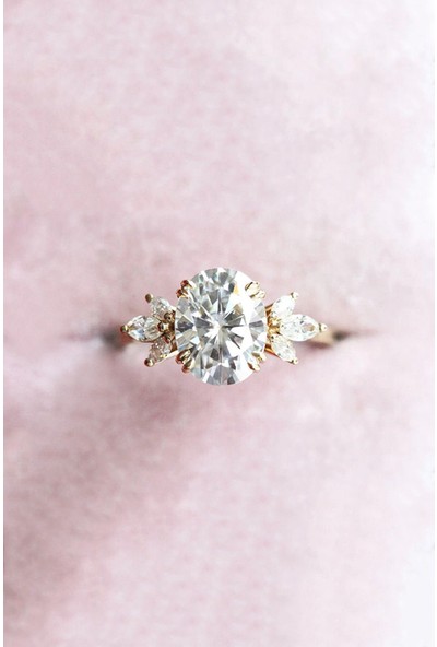 Olivia Beyaz Taşlı Ayarlanabilir Kadın 14 K Rose Altın Kaplama Yüzük Olivia Beyaz Taşlı Ayarlanabilir Kadın 14 K Rose Altın Kaplama Yüzük