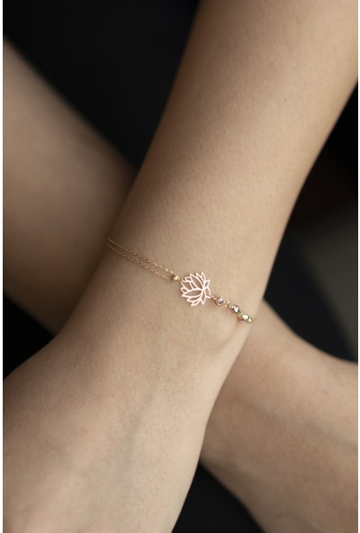 Cenova Kuyumculuk 14 Ayar Altın Pembe Taşlı Lotus Çiçekli Bileklik Cenova Kuyumculuk 14 Ayar Altın Pembe Taşlı Lotus Çiçekli Bileklik