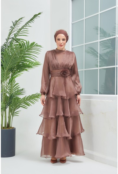 Işıltı Kumaş Kat Kat Çingene Etek Tesettür Abiye Elbise 7760