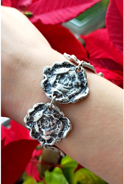 Fildişi Aksesuar Antik Gümüş Kaplama Gül Rölyef Şekilli El Yapımı Ayarlanabilir Kadın Bileklik