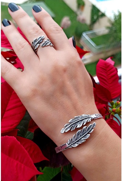 Fildişi Aksesuar Antik Gümüş Kaplama Kuş Tüyü Şekilli El Yapımı Ayarlanabilir Yüzük ve Bileklik Seti Fildişi Aksesuar Antik Gümüş Kaplama Kuş Tüyü Şekilli El Yapımı Ayarlanabilir Yüzük ve Bileklik Seti