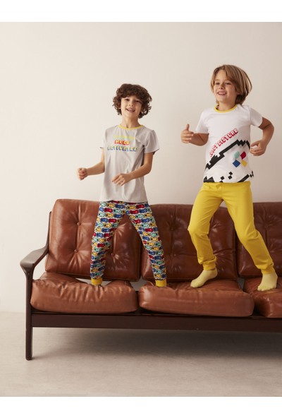 Mix Gaming Mode 4lü Pijama Takımı Mix Gaming Mode 4lü Pijama Takımı