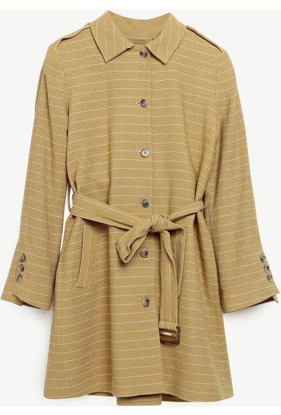 Yargıcı Yaka Detaylı Pardösü