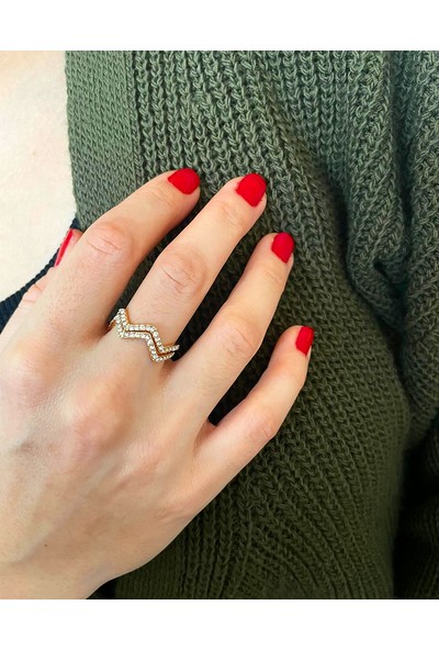 Nergis Zirkon Taşlı Altın Kaplama Zikzak Yüzük