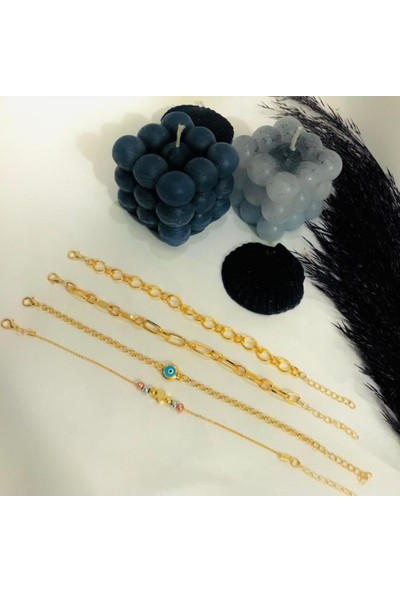 Esze Kadın Altın Renkli Dorika Taşlı Nazar Figürlü Dörtlü Kombin Bileklik Esze Kadın Altın Renkli Dorika Taşlı Nazar Figürlü Dörtlü Kombin Bileklik