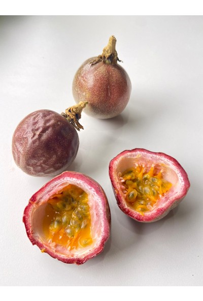 Muzdeniz Yerli Çarkıfelek Meyvesi 3 Adet (Pasiflora-Passion Fruit)