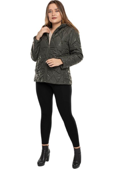 Günay Fierte Kadın Büyük Beden Kaban CBN24550 Sabit Kapüşon Fermuar Kapama Kendinden Desenli Spor Cep Astar Kapitone Günay Fierte Kadın Büyük Beden Kaban CBN24550 Sabit Kapüşon Fermuar Kapama Kendinden Desenli Spor Cep Astar Kapitone