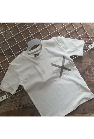 Kız Erkek Çoçuk Çapraz Armalı T-Shirt