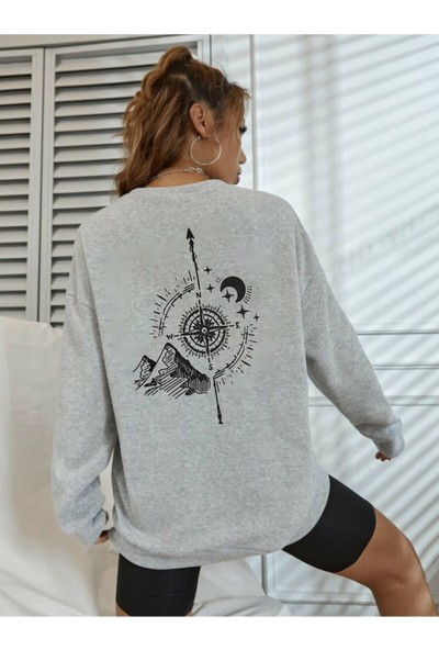 Sırt Pusula Baskılı Oversize Sweatshirt Sırt Pusula Baskılı Oversize Sweatshirt