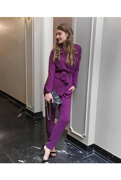 Rengamoda Atlas Kumaş Kemer Dahil Ceket Pantolon Takım Elbise Rengamoda Atlas Kumaş Kemer Dahil Ceket Pantolon Takım Elbise