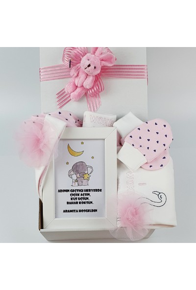 One Seviyo Özel Kutusunda Kız Bebek Kuğulu Hastane Çıkışı Seti
