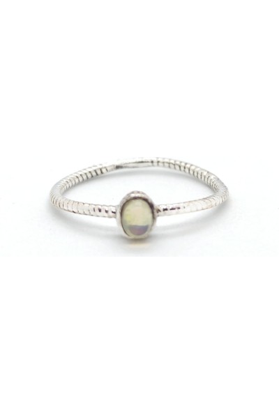 Opia Beyaz Opal Taşı Gümüş Yüzük