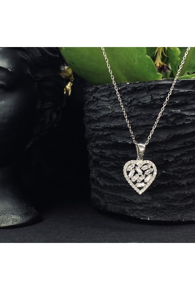 Wena Jewelry 925 Ayar Gümüş Kalp Baget Kolye Wena Jewelry 925 Ayar Gümüş Kalp Baget Kolye