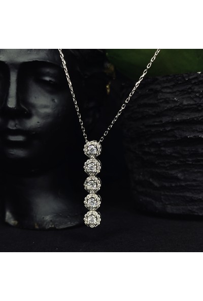 Wena Jewelry 925 Ayar Gümüş Su Baget 4 Sıralı Taşlı Kolye Wena Jewelry 925 Ayar Gümüş Su Baget 4 Sıralı Taşlı Kolye