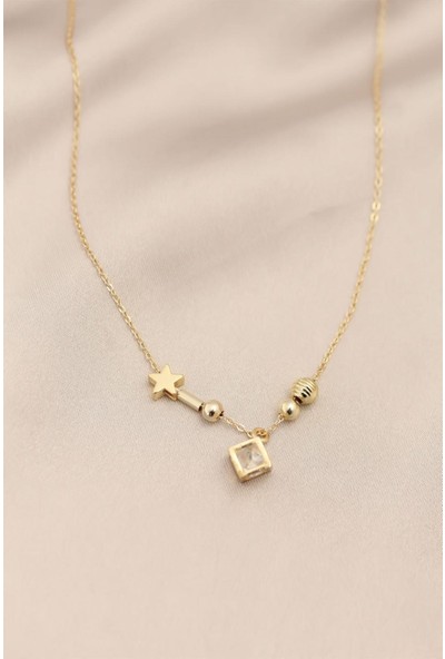 Kırmızı Papyon Gold Renk Metal Minimal Yıldız Detaylı Taşlı Kadın Kolye Kırmızı Papyon Gold Renk Metal Minimal Yıldız Detaylı Taşlı Kadın Kolye