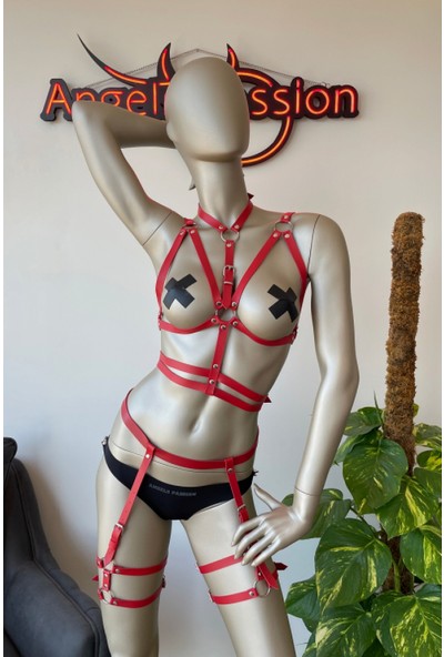 Angels Passion Kırmızı Fantezi Deri Jartiyer Harness Takım Angels Passion Kırmızı Fantezi Deri Jartiyer Harness Takım