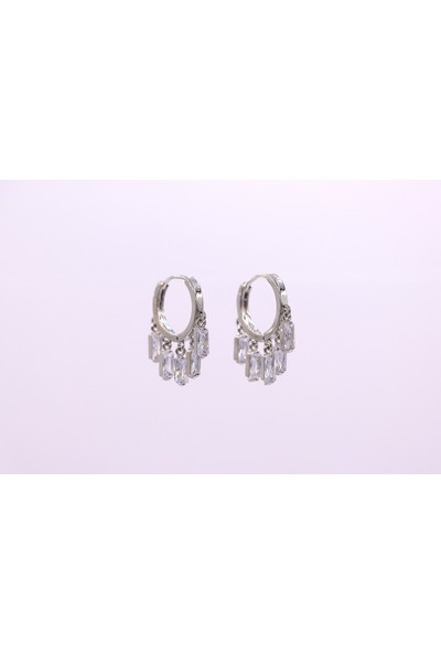 Yasmin Bijuteri Shakira Model Zirkon Küpe Gümüş Renk Yasmin Bijuteri Shakira Model Zirkon Küpe Gümüş Renk