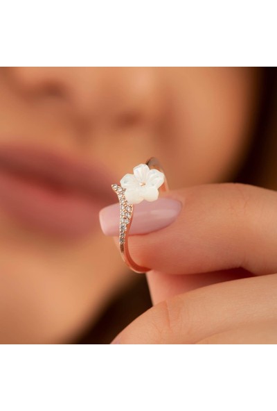 Gümüş Pazarım Rosegold Manolya Çiçeği Kadın Gümüş Yüzük Gümüş Pazarım Rosegold Manolya Çiçeği Kadın Gümüş Yüzük