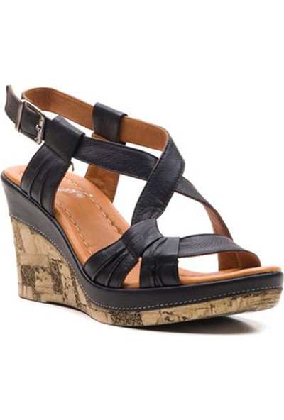 Uysal Dolgu Taban Kadın Hakiki Deri Siyah Sandalet