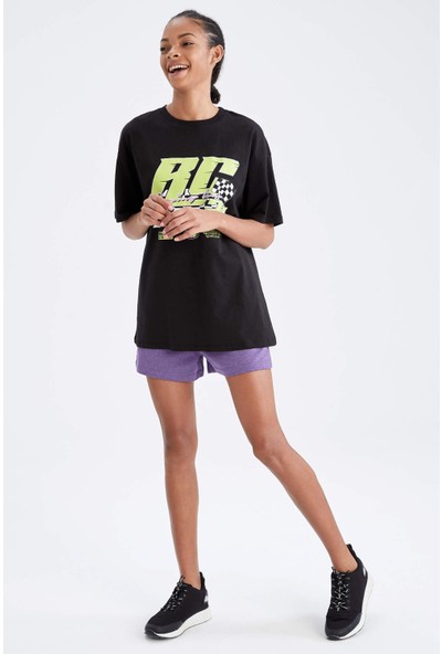 DeFacto Regular Fit Geri Dönüşümlü İnce Sweatshirt Kumaşı Şort U3357AZ22SM DeFacto Regular Fit Geri Dönüşümlü İnce Sweatshirt Kumaşı Şort U3357AZ22SM