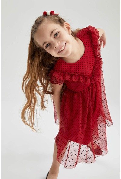 DeFacto Kız Çocuk Regular Fit 23 Nisan Kısa Kollu Tül Elbise X3769A622SM DeFacto Kız Çocuk Regular Fit 23 Nisan Kısa Kollu Tül Elbise X3769A622SM