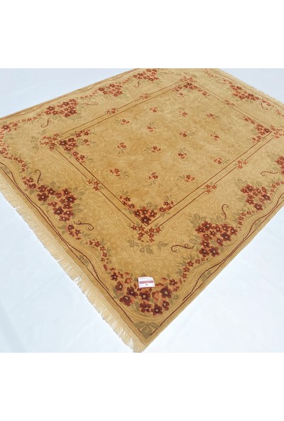 Halıcızade Krem Yeşil Bordo Klasik Tasarım Uşak Desenli Yün El Dokuma Halı