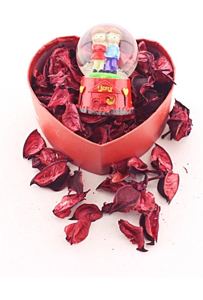 Deco Elit Kalp Kutuda Sevimli Çift Temalı Mini Boy Kar Küresi Işıklı 6,5 cm Boy Deco Elit Kalp Kutuda Sevimli Çift Temalı Mini Boy Kar Küresi Işıklı 6,5 cm Boy