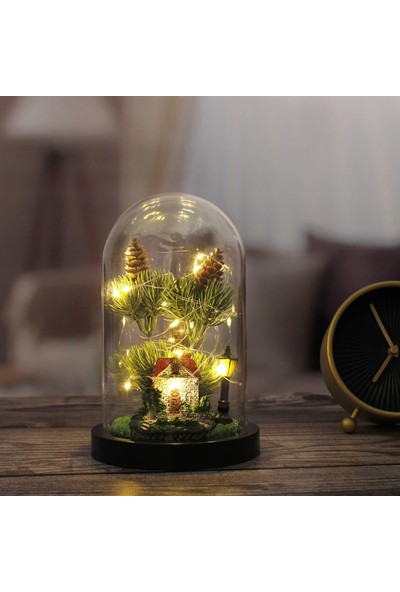 Mobgift Çam Ağacı Altında Dağ Evi Tasarımlı Işıklı Fanus (Beyaz)