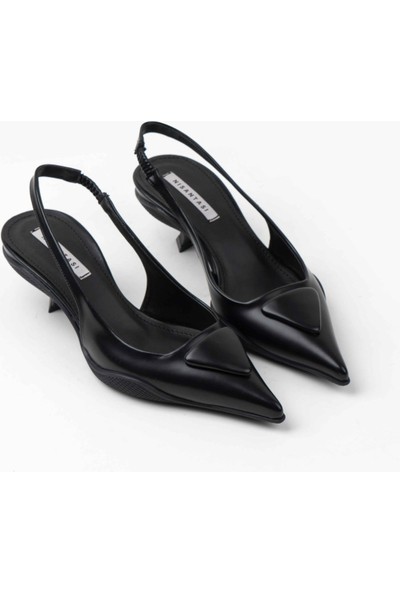Nişantaşı Shoes Diamond Siyah Mat Rugan Arka Lastikli Kadın Topuklu Ayakkabı Nişantaşı Shoes Diamond Siyah Mat Rugan Arka Lastikli Kadın Topuklu Ayakkabı