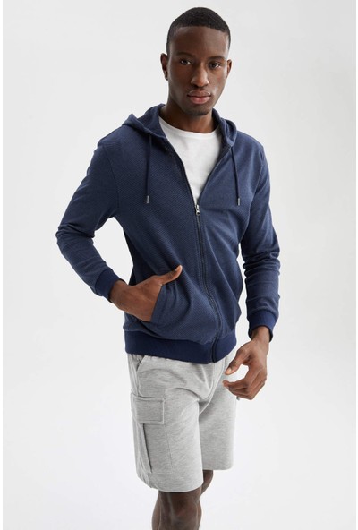 DeFacto Regular Fit Kapüşonlu Fermuarlı Spor Sweatshirt W3169AZ22SP DeFacto Regular Fit Kapüşonlu Fermuarlı Spor Sweatshirt W3169AZ22SP
