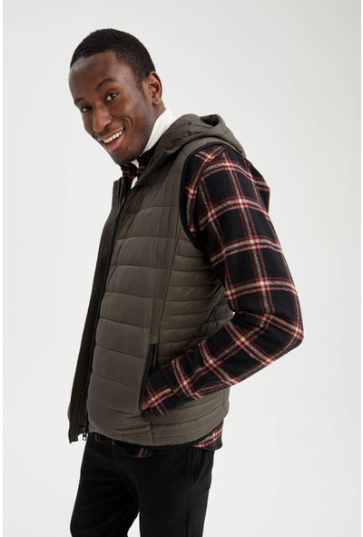 DeFacto Dik Yaka Kapüşonlu Su İtici Hafif Şişme Yelek N4652AZ22SP