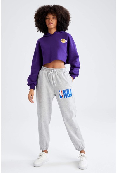 DeFacto Loose Fit NBA Lisanslı Geri Dönüşümlü Jogger Eşofman Alt W5814AZ22SP DeFacto Loose Fit NBA Lisanslı Geri Dönüşümlü Jogger Eşofman Alt W5814AZ22SP