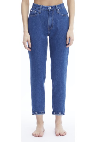 Calvin Klein J20J2178711A4 Yüksek Bel Mom Fit Mavi Kadın Denim Pantolon Calvin Klein J20J2178711A4 Yüksek Bel Mom Fit Mavi Kadın Denim Pantolon